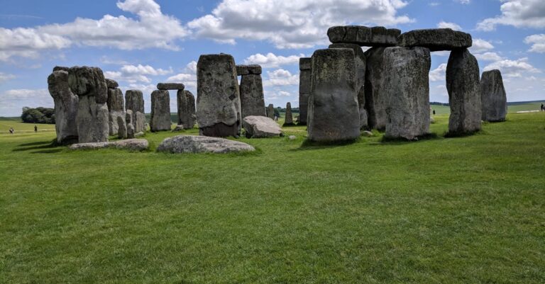 Construire un linteau en béton : guide pratique et conseils économiques