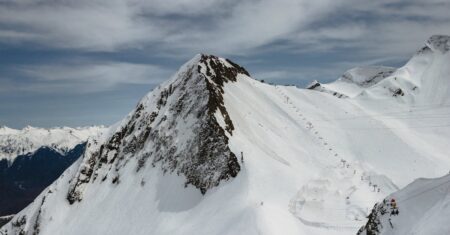 Le film polyane : un bouclier pour vos dalles en béton