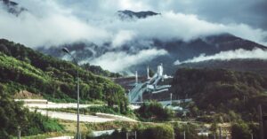 Le film polyane : un bouclier pour vos dalles en béton